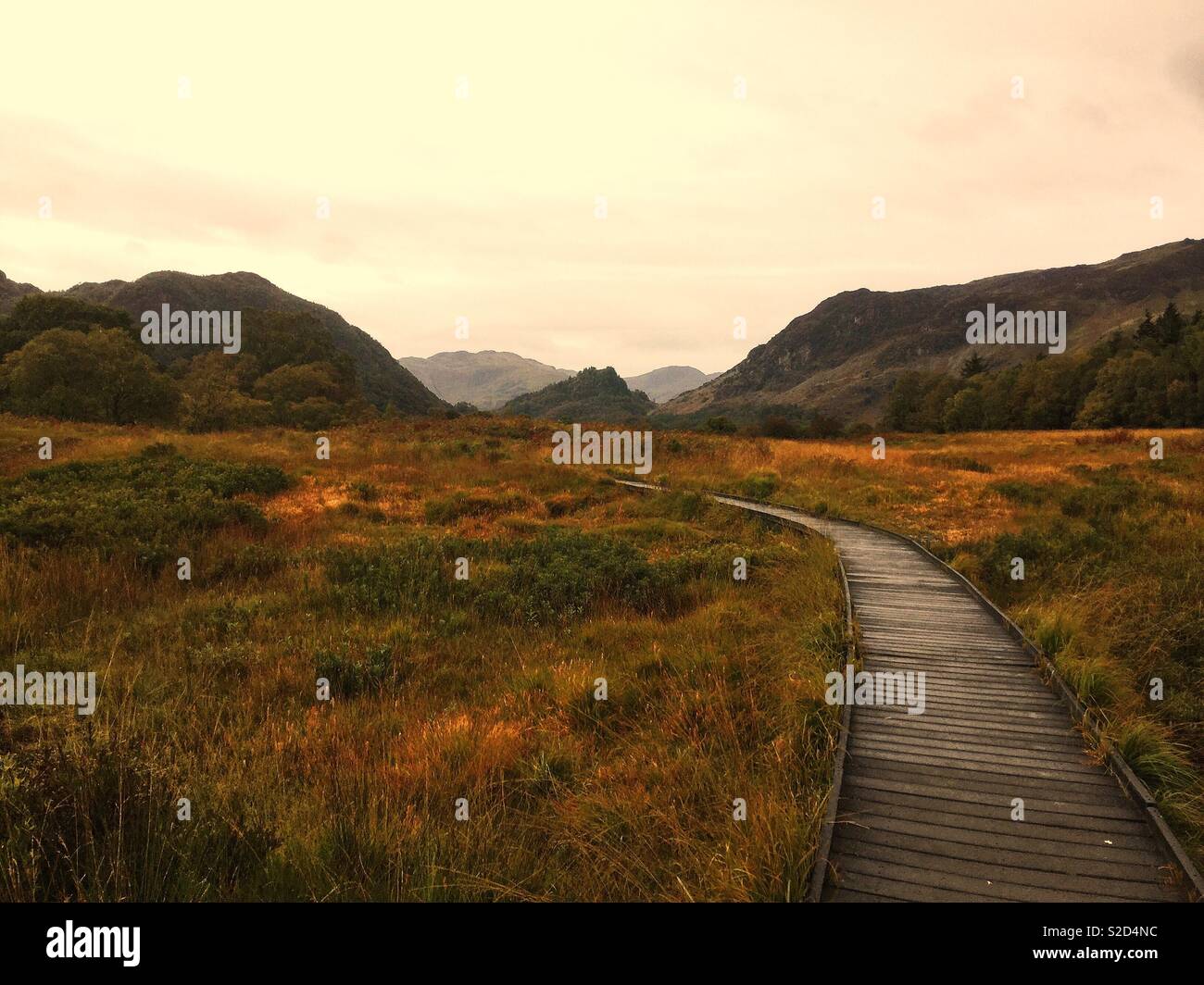 Castle cragg hi-res stock photography and images - Alamy