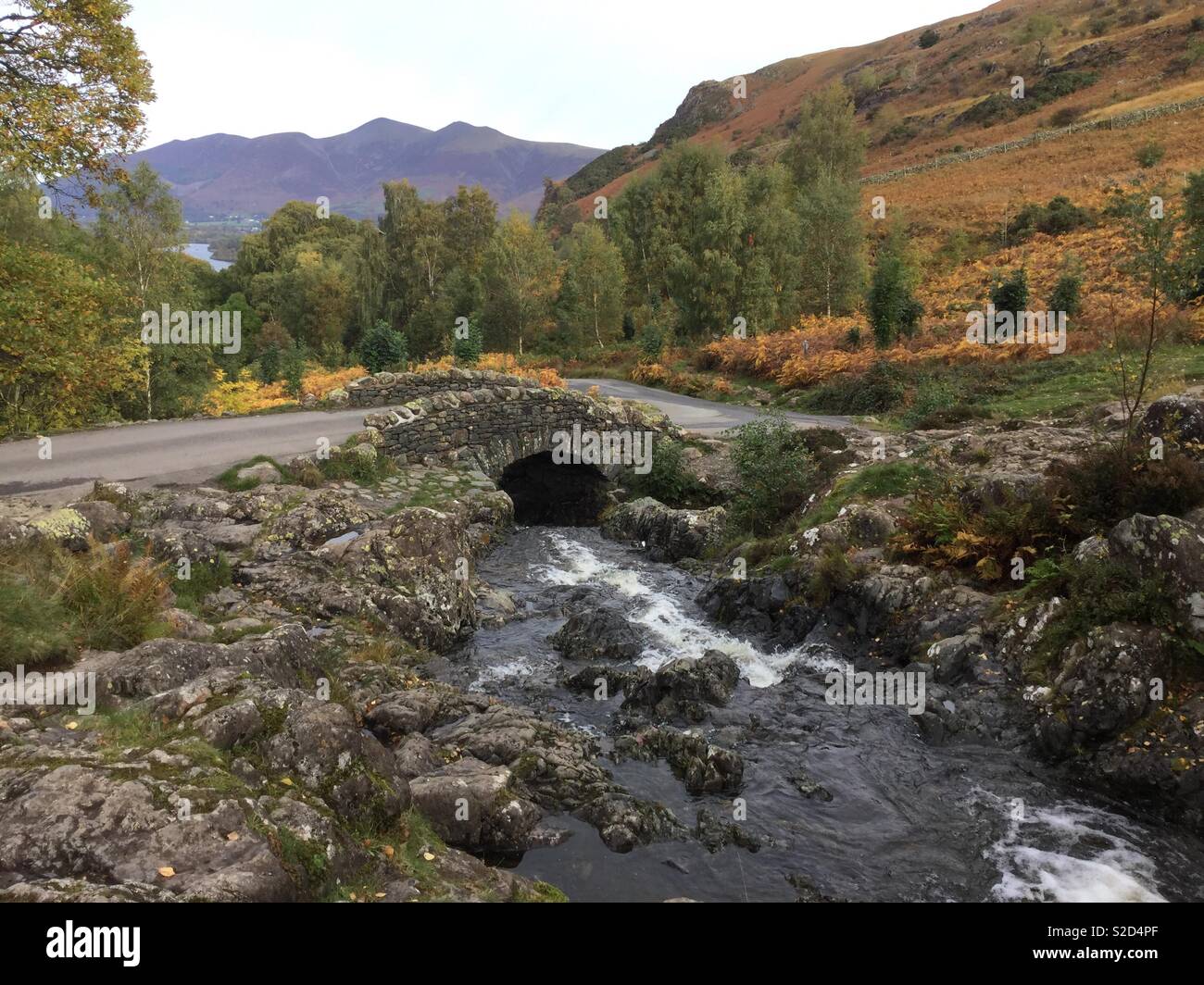 Lakes and landscapes bridges hi-res stock photography and images - Alamy