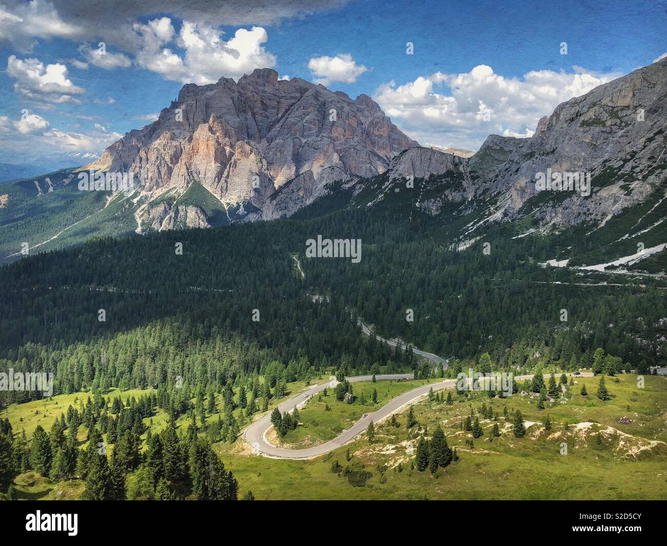 Passo di valparola hi-res stock photography and images - Alamy