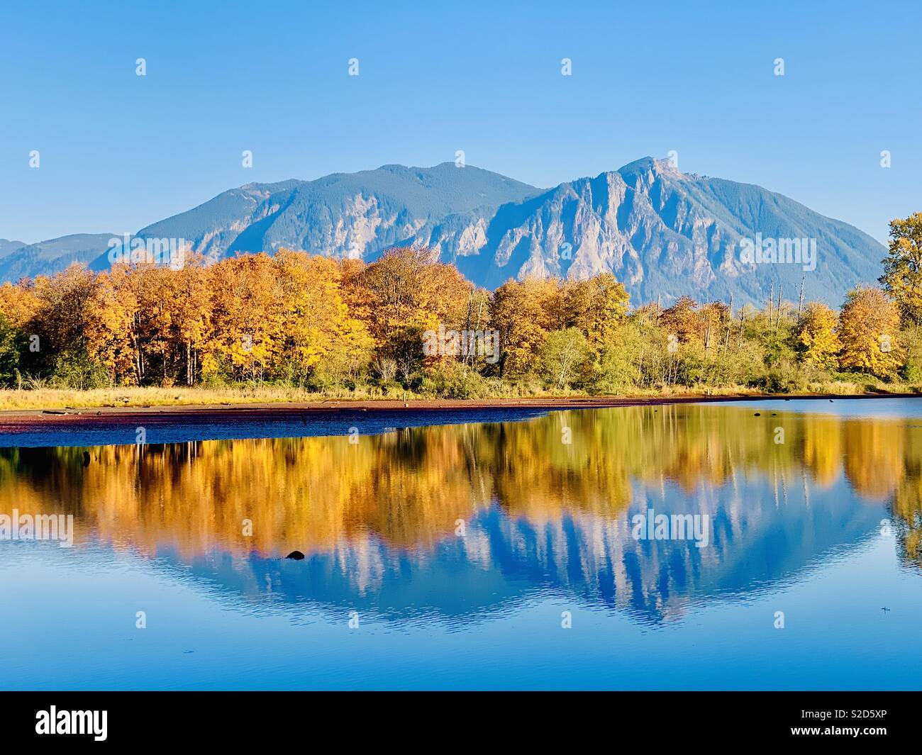 Mount si hi-res stock photography and images - Alamy