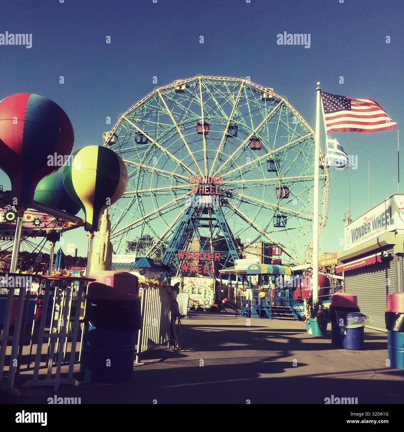 Coney Island Wonder Wheel, Brooklyn, New York, United States of America ...