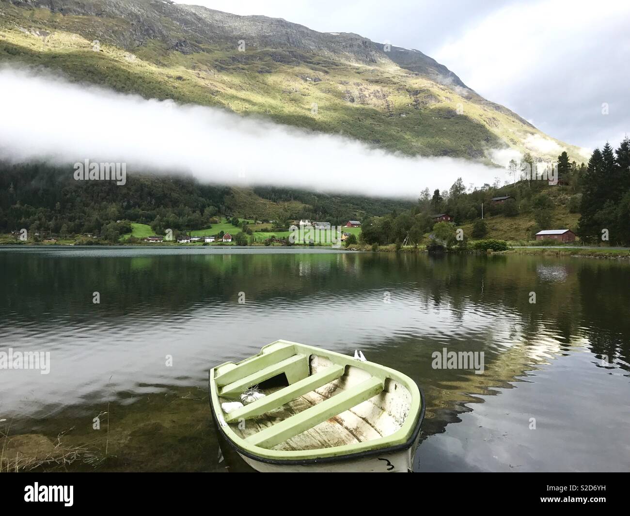 Olden boat hi-res stock photography and images - Alamy