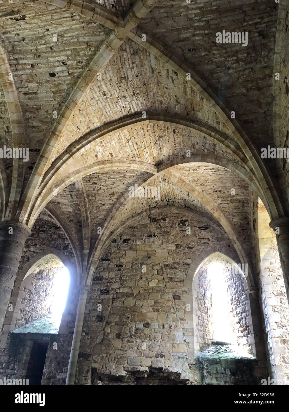 Castle abbey hi-res stock photography and images - Alamy