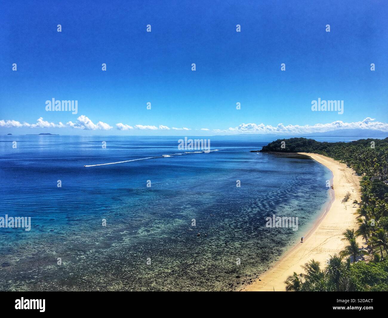 Mana Island Fiji High Resolution Stock Photography and Images - Alamy
