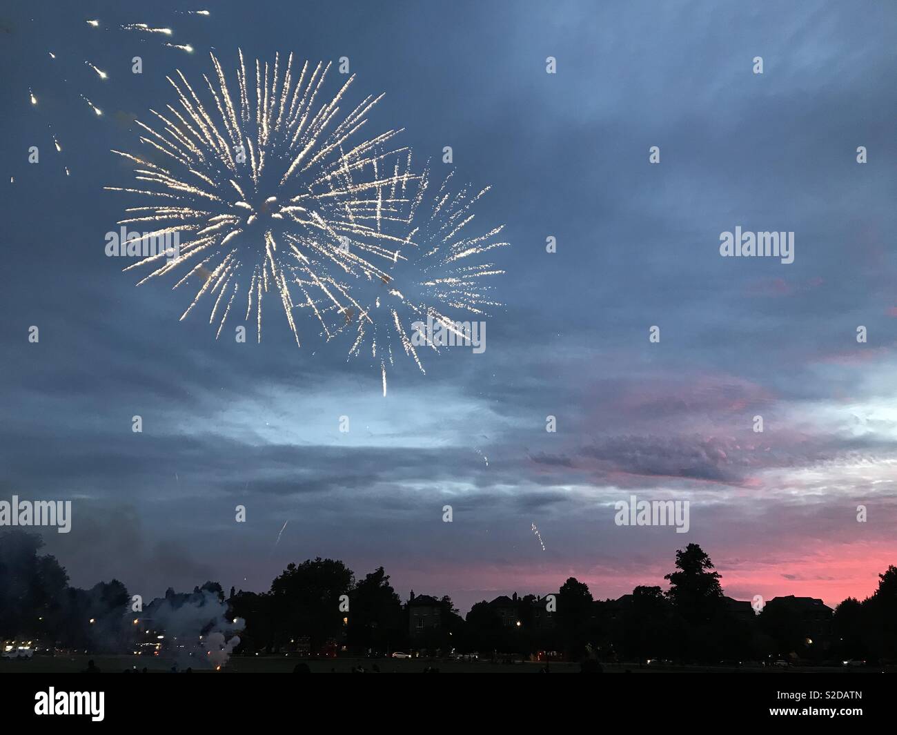 Fireworks In The Sky Stock Photos & Fireworks In The Sky Stock Images ...