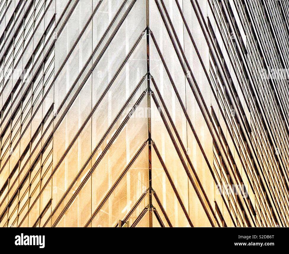 Straight edges hi-res stock photography and images - Alamy