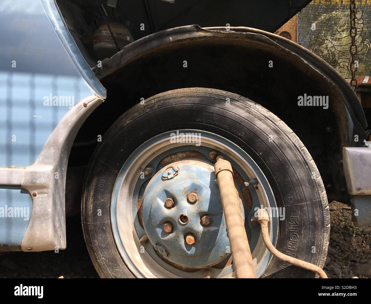 Car wheel and tyre hi-res stock photography and images - Alamy