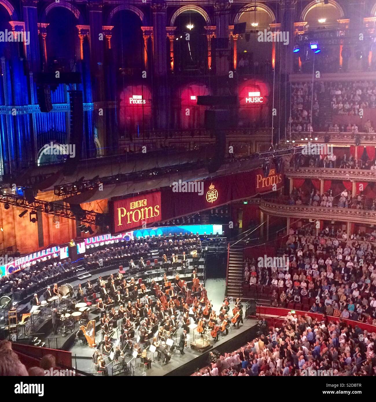 Bbc proms hi-res stock photography and images - Alamy