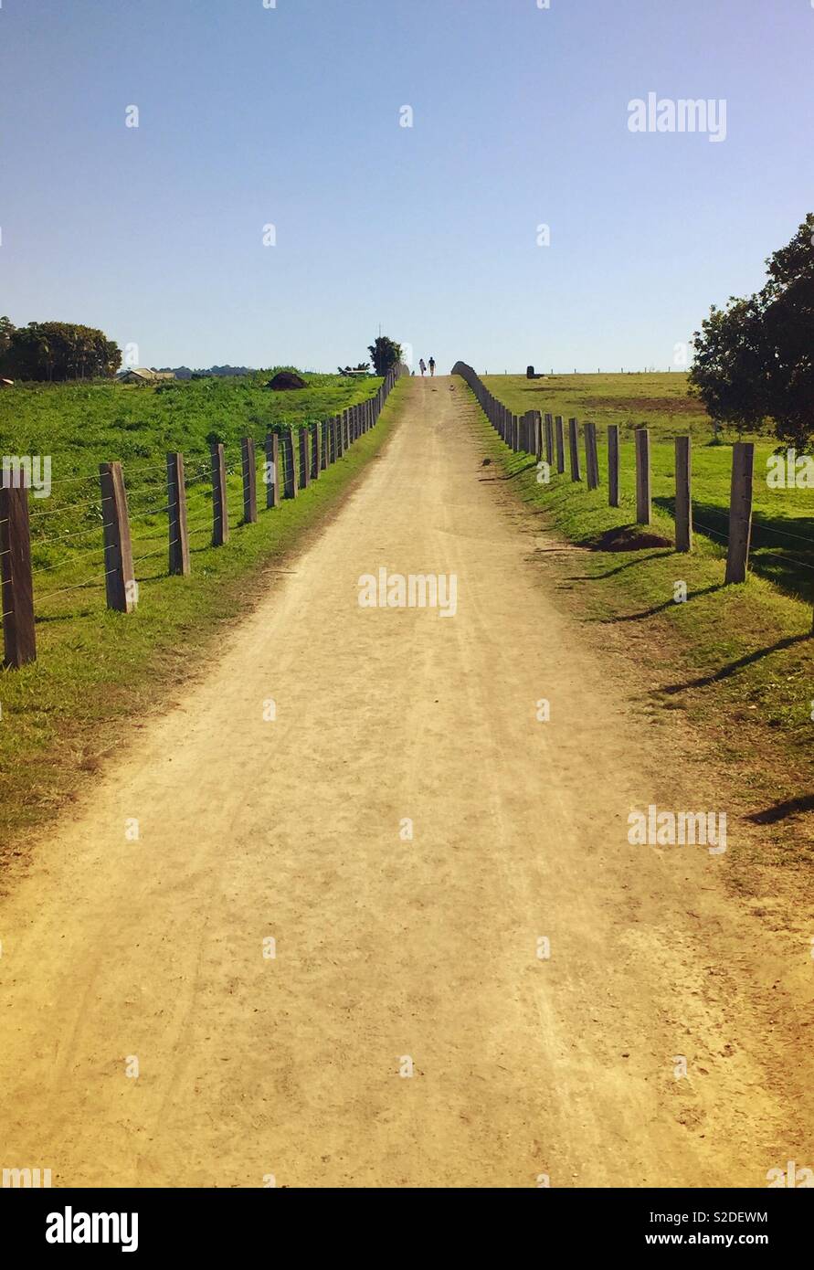 Farm fence line hi-res stock photography and images - Alamy