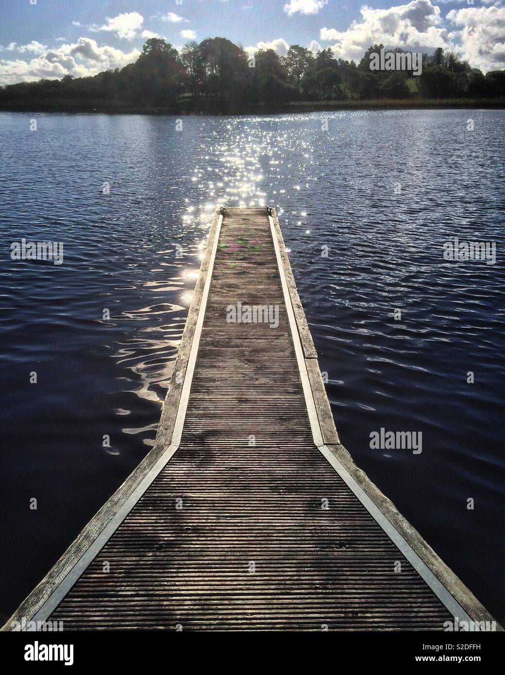 Decking boat hi-res stock photography and images - Alamy