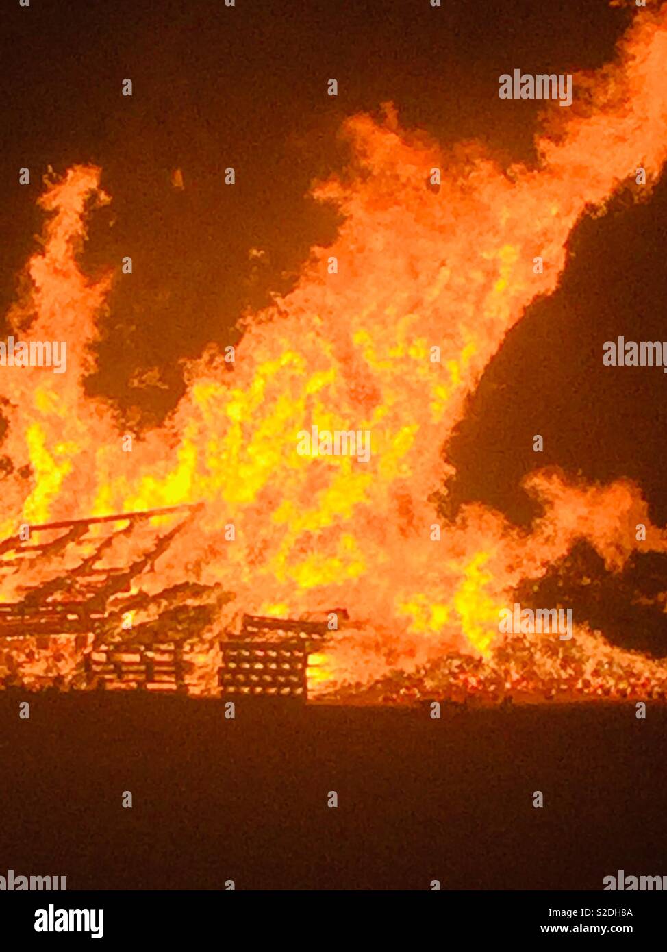 Raging fire hi-res stock photography and images - Alamy