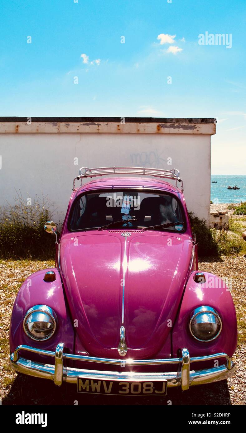 Pink volkswagen hi-res stock photography and images - Alamy