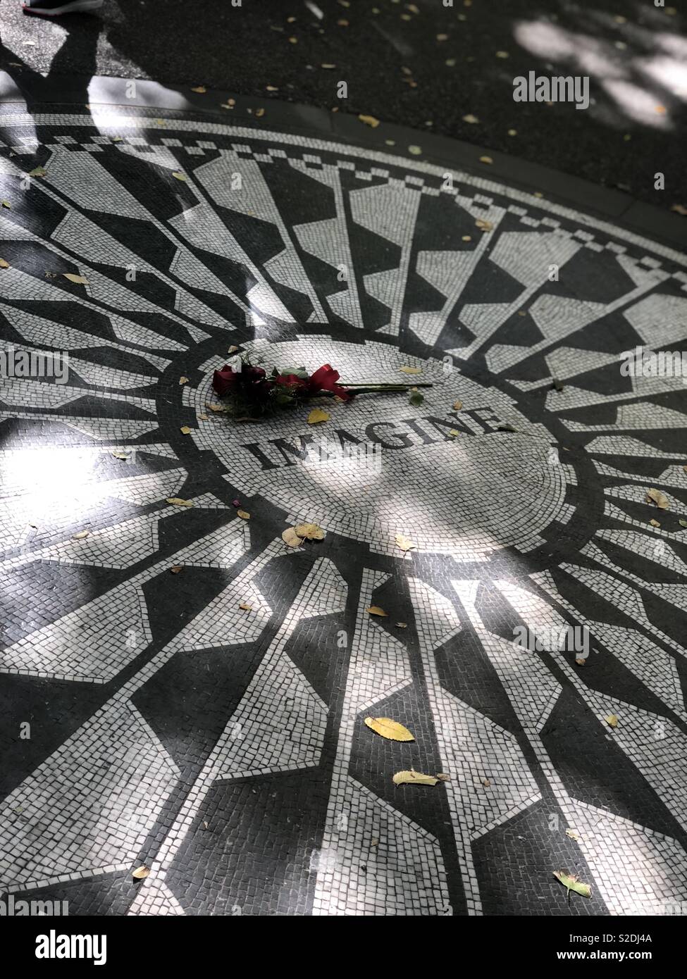 John lennon imagine mosaic hi-res stock photography and images - Alamy