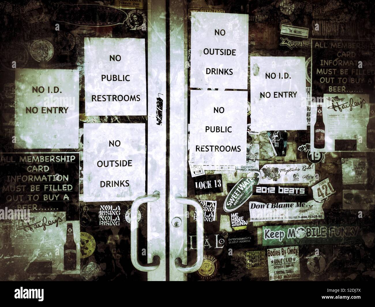 Signs messages hi-res stock photography and images - Alamy