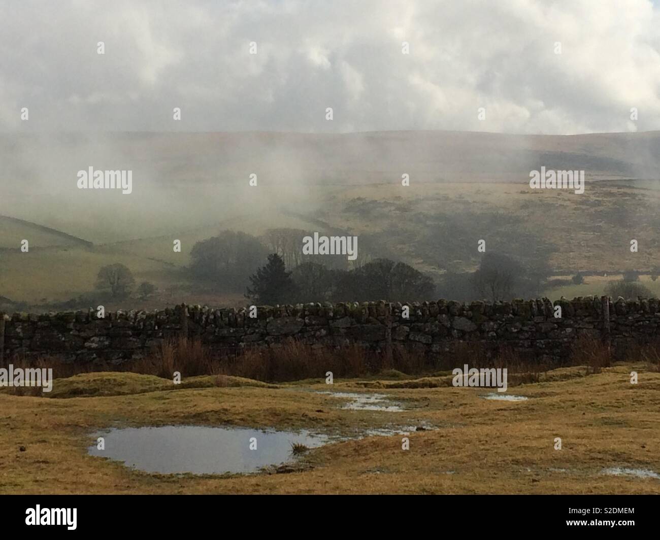 Devon mist hi-res stock photography and images - Alamy