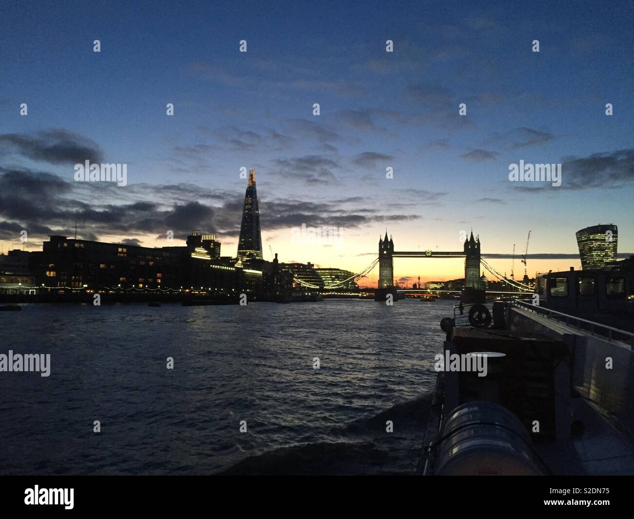 London sunset hi-res stock photography and images - Alamy
