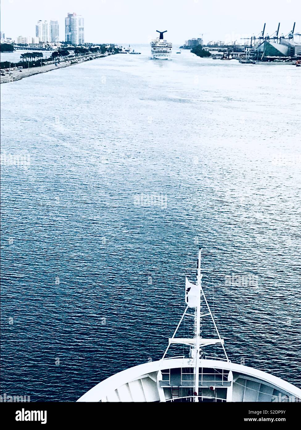 Front liners hi-res stock photography and images - Alamy