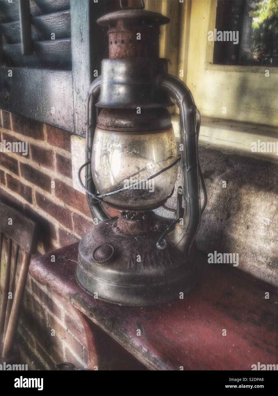 Antique lantern hi-res stock photography and images - Alamy