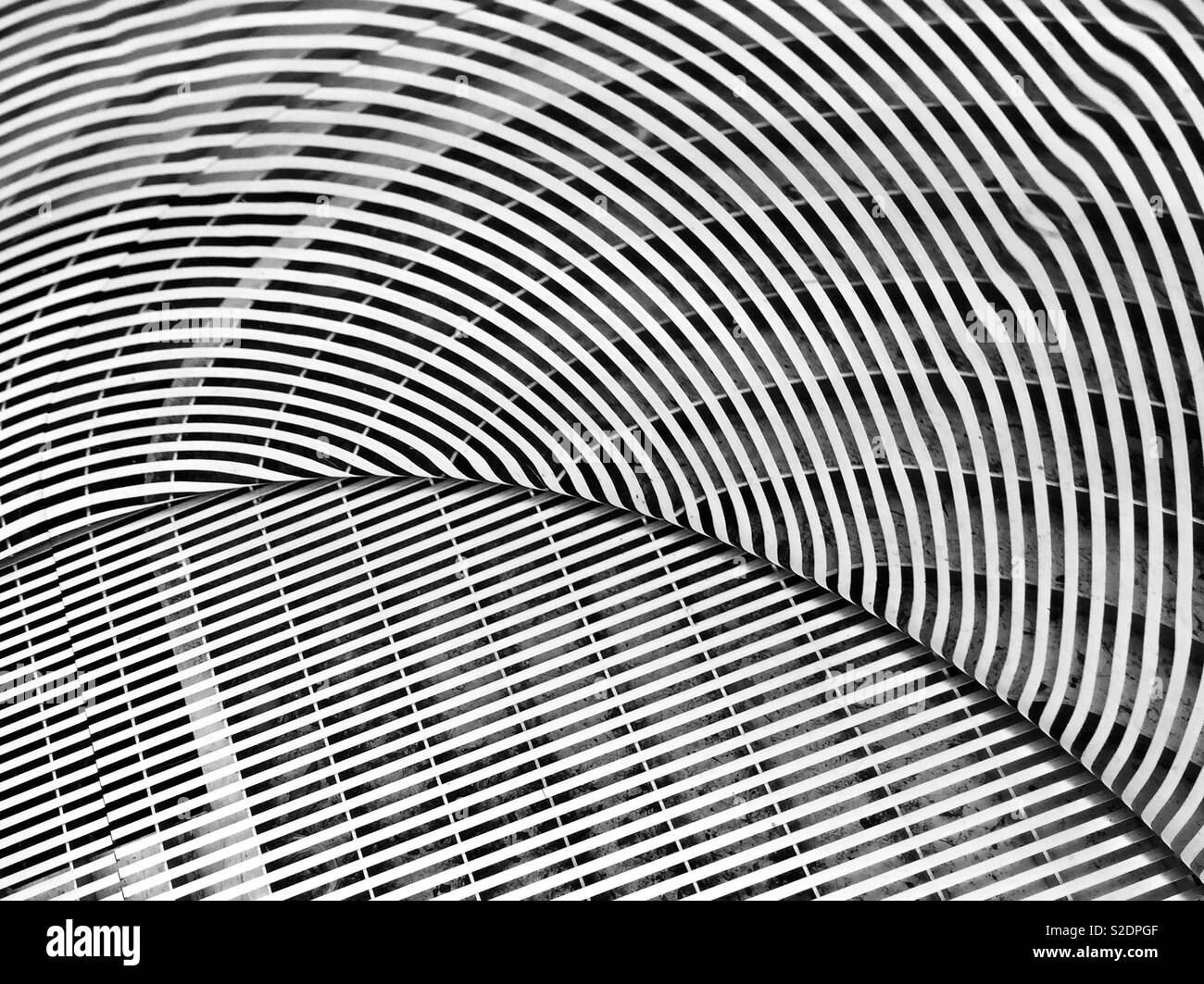 Grillage hi-res stock photography and images - Alamy