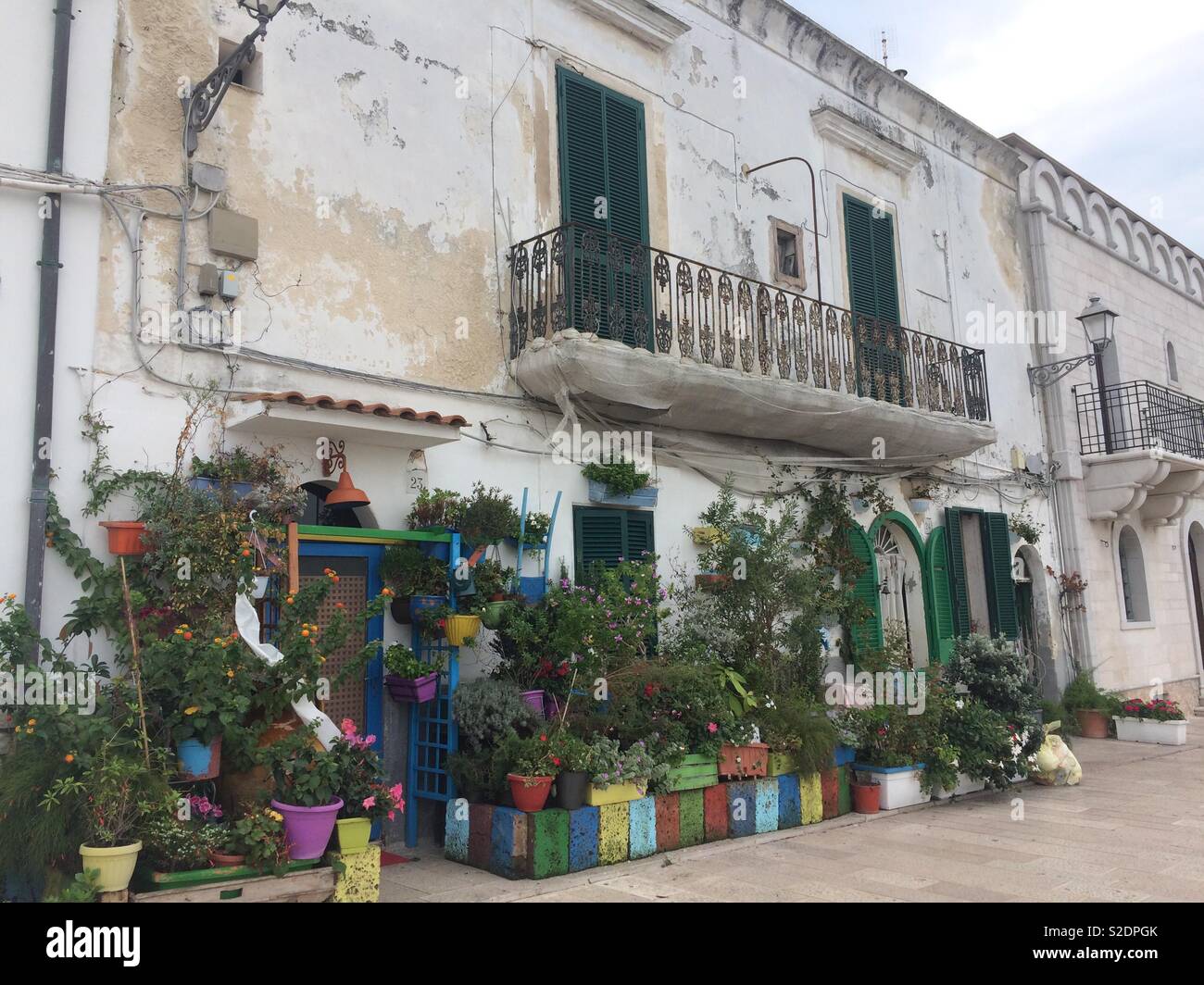 Beautiful home italy hi-res stock photography and images - Alamy