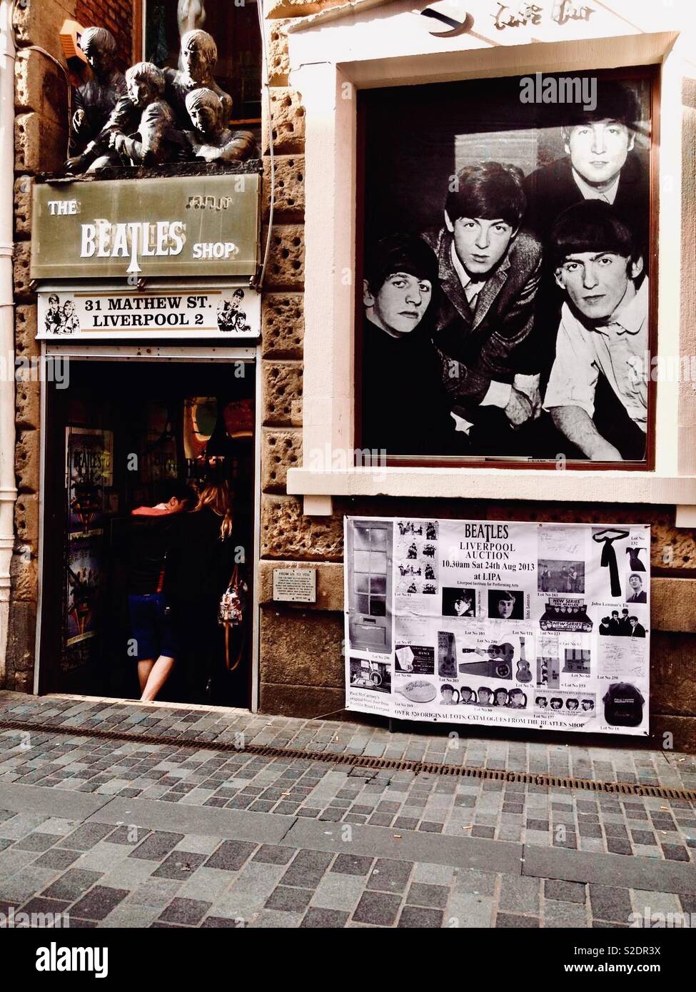 The beatles with pete best hi-res stock photography and images - Alamy