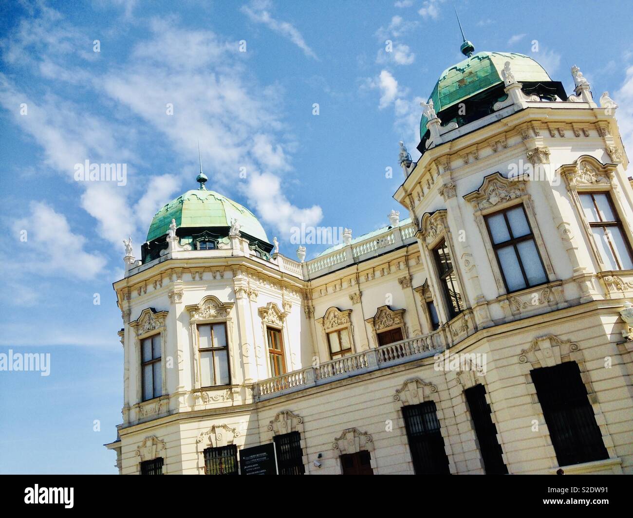 Vienna building hi-res stock photography and images - Alamy