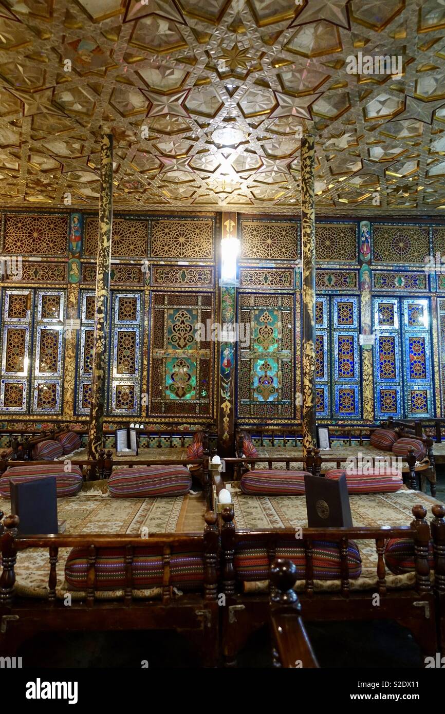 Persian room hi-res stock photography and images - Alamy