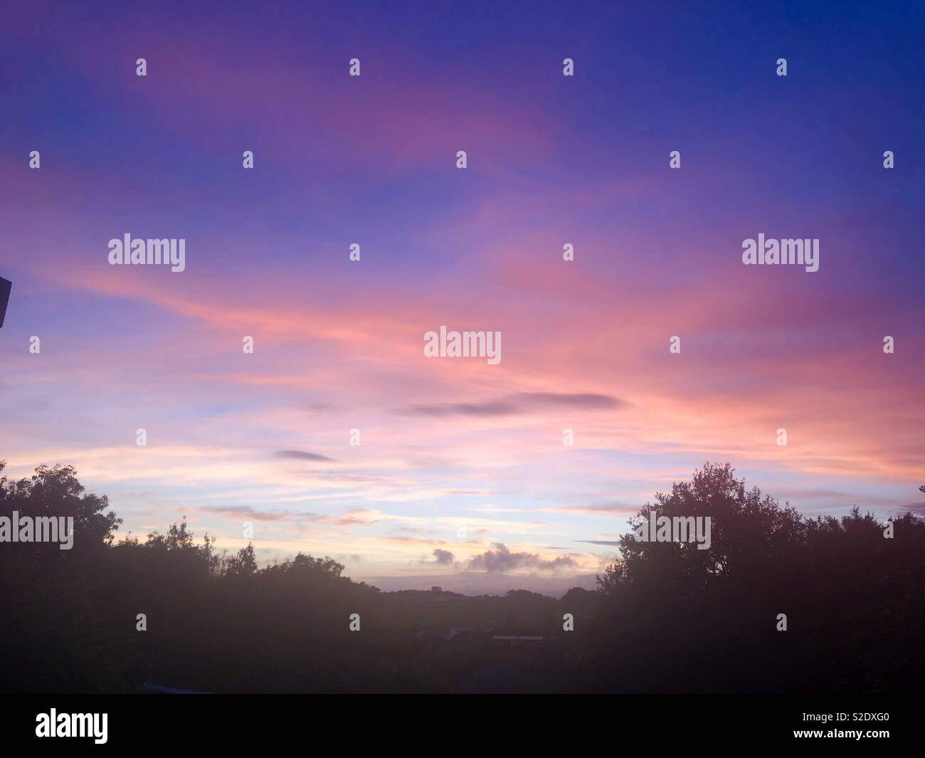 Coloured sky at sunrise hi-res stock photography and images - Alamy