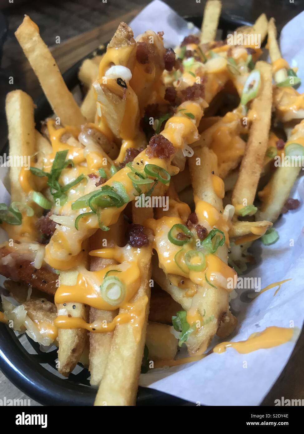 Cheesy chips hi-res stock photography and images - Alamy