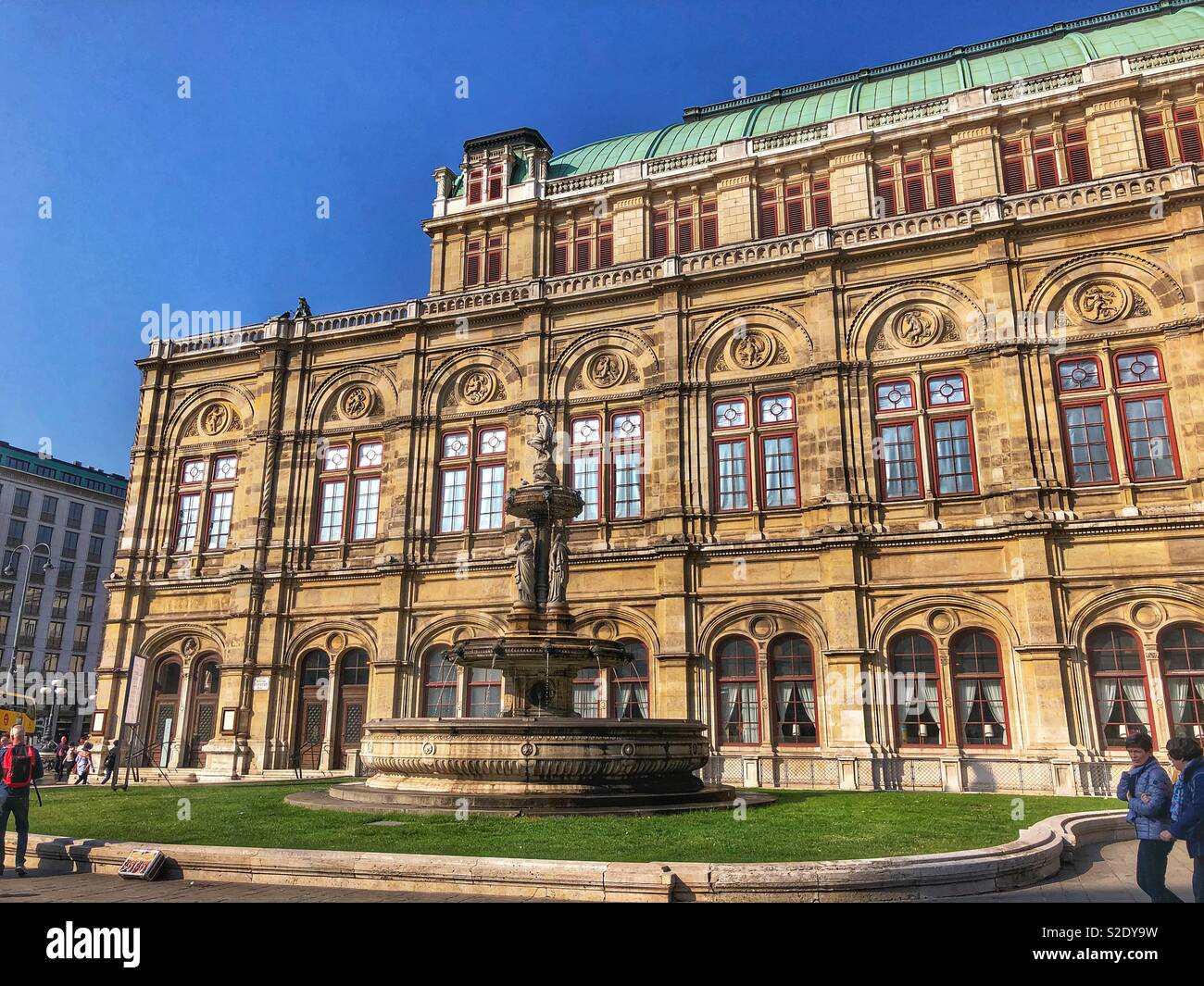 Staatsoper, Vienna’s Opera House Stock Photo - Alamy
