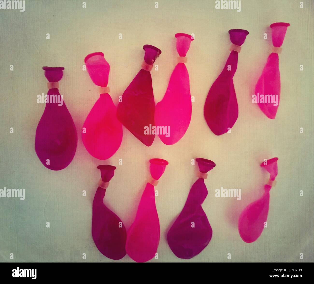 Water balloon fight hi-res stock photography and images - Alamy