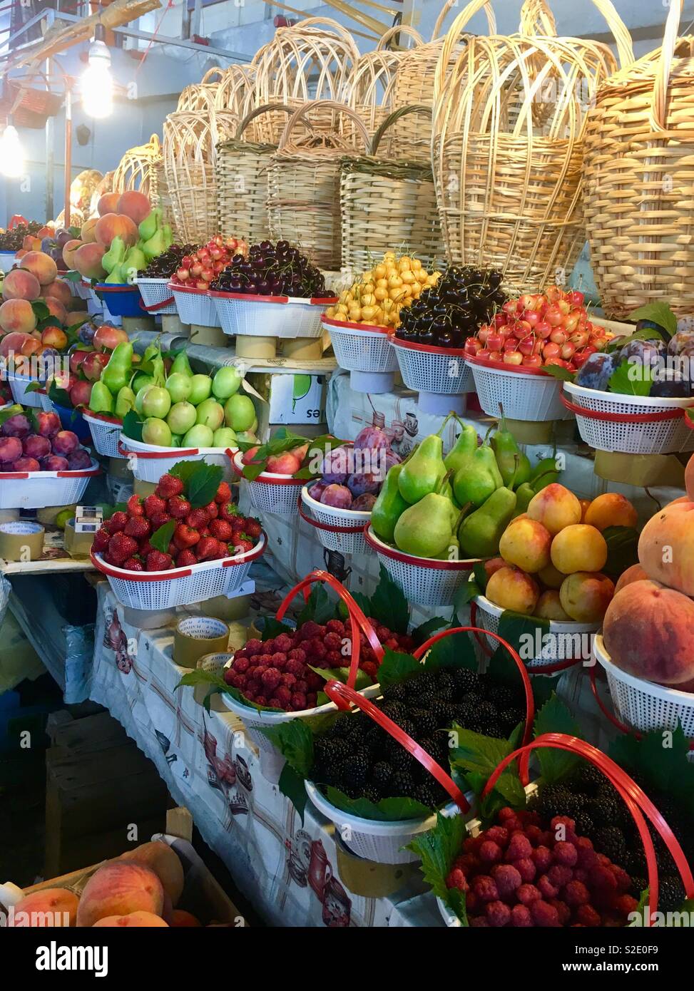 Armenian Fruit Market Stock Photo - Alamy