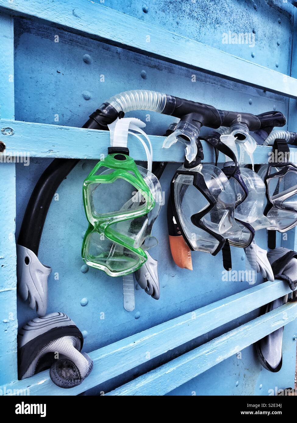 Snorkel masks hi-res stock photography and images - Alamy