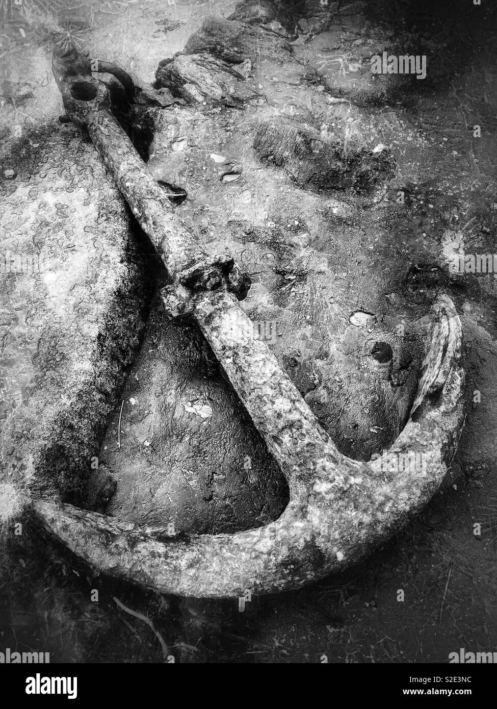 Texture or rust on anchor Black and White Stock Photos & Images - Alamy