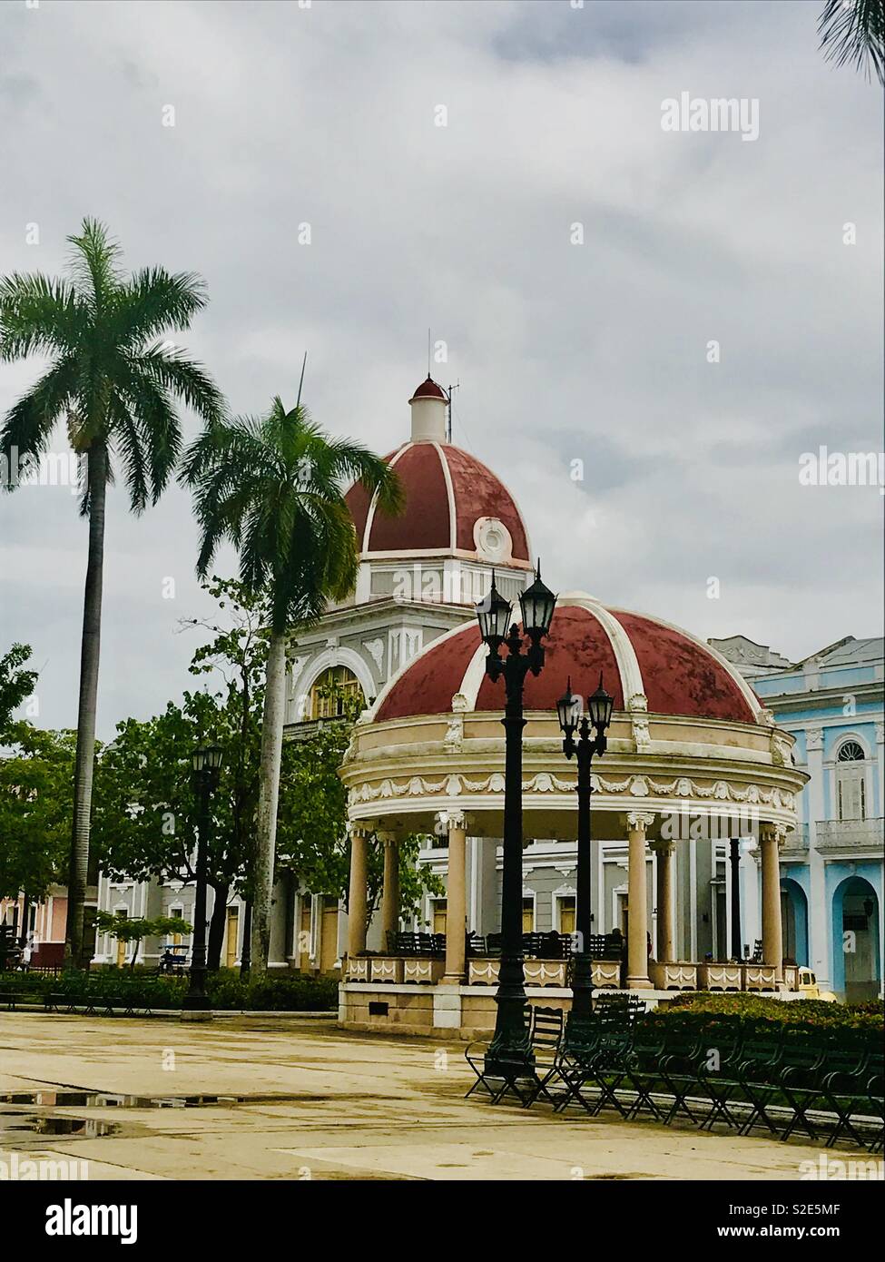 Restored provincial government building hi-res stock photography and ...