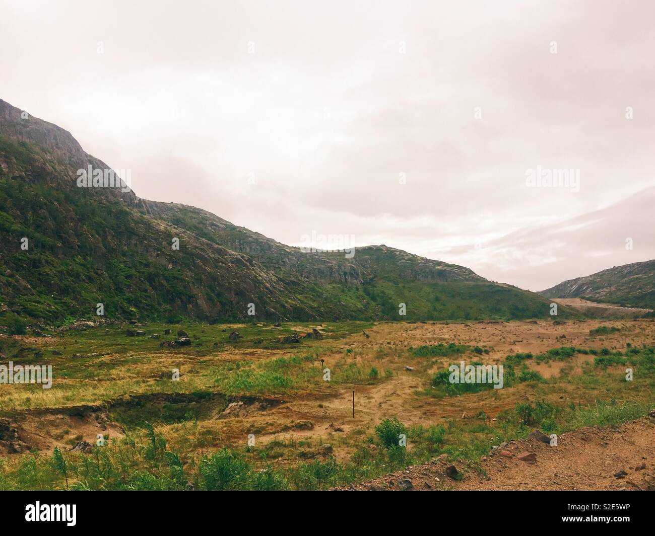 Tundra landscape hi-res stock photography and images - Alamy