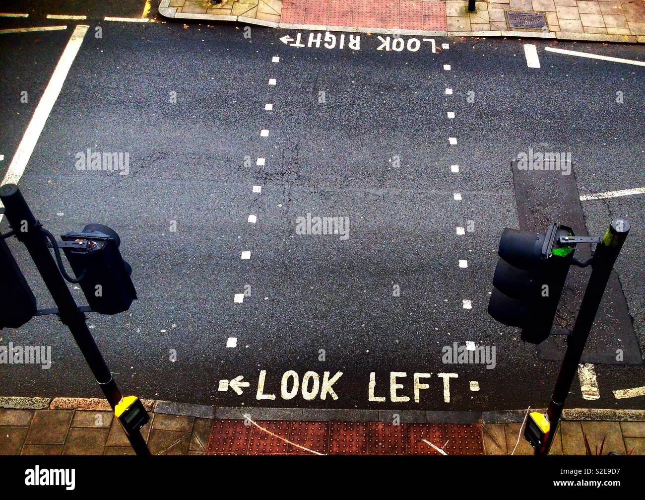 Pedestrian pelican crossing viewed from above Stock Photo - Alamy