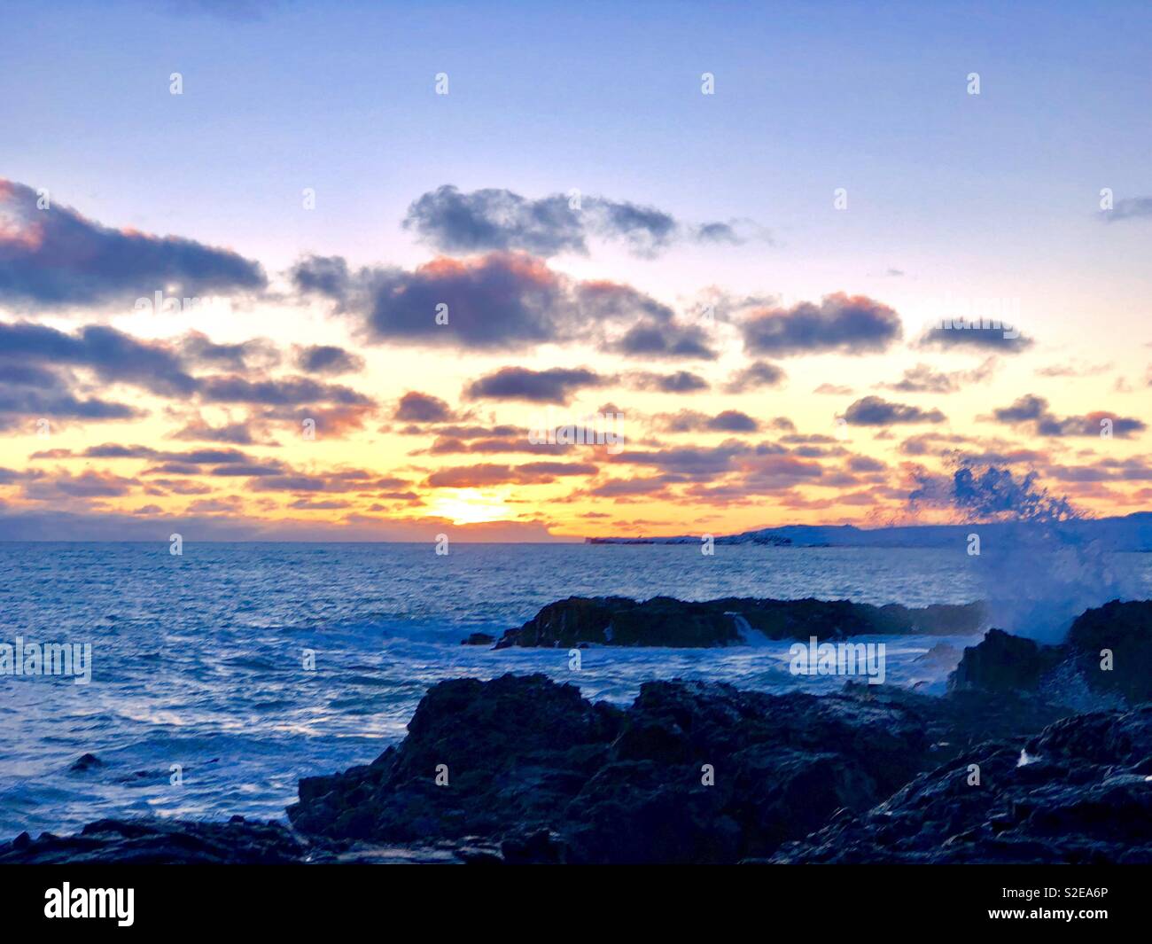 Icelandic sunset hi-res stock photography and images - Alamy