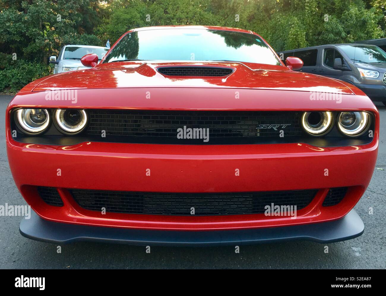 Dodge challenger srt hellcat hi-res stock photography and images - Alamy