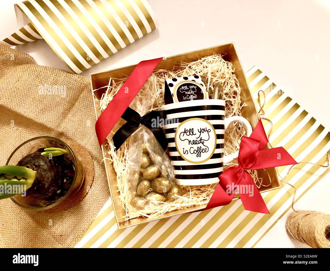 Christmas gift wrapping Stock Photo - Alamy