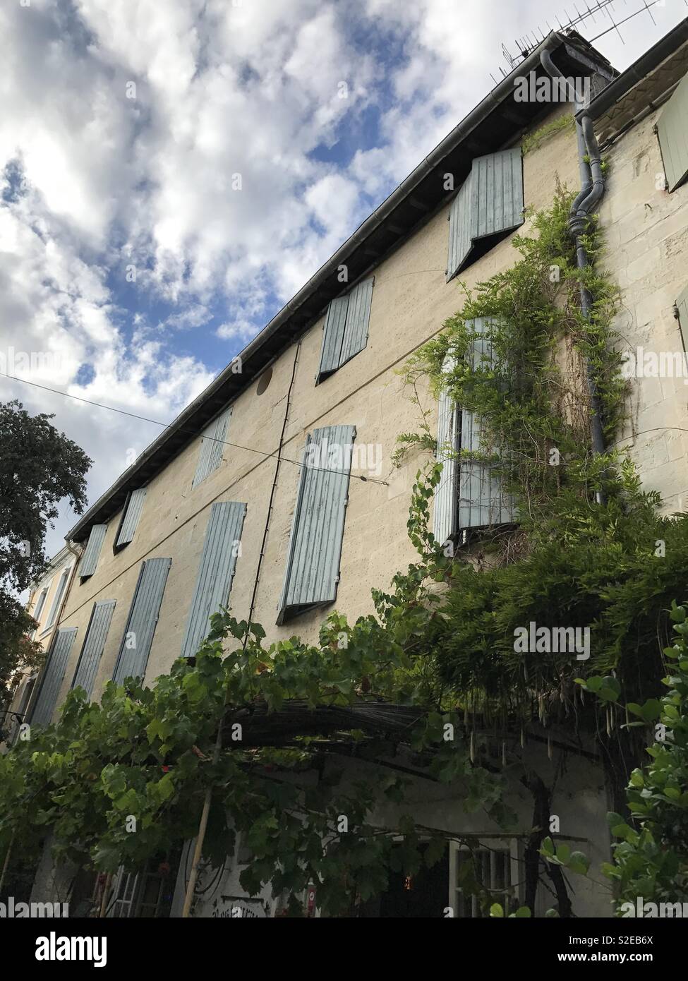 French countryside architecture hi-res stock photography and images - Alamy