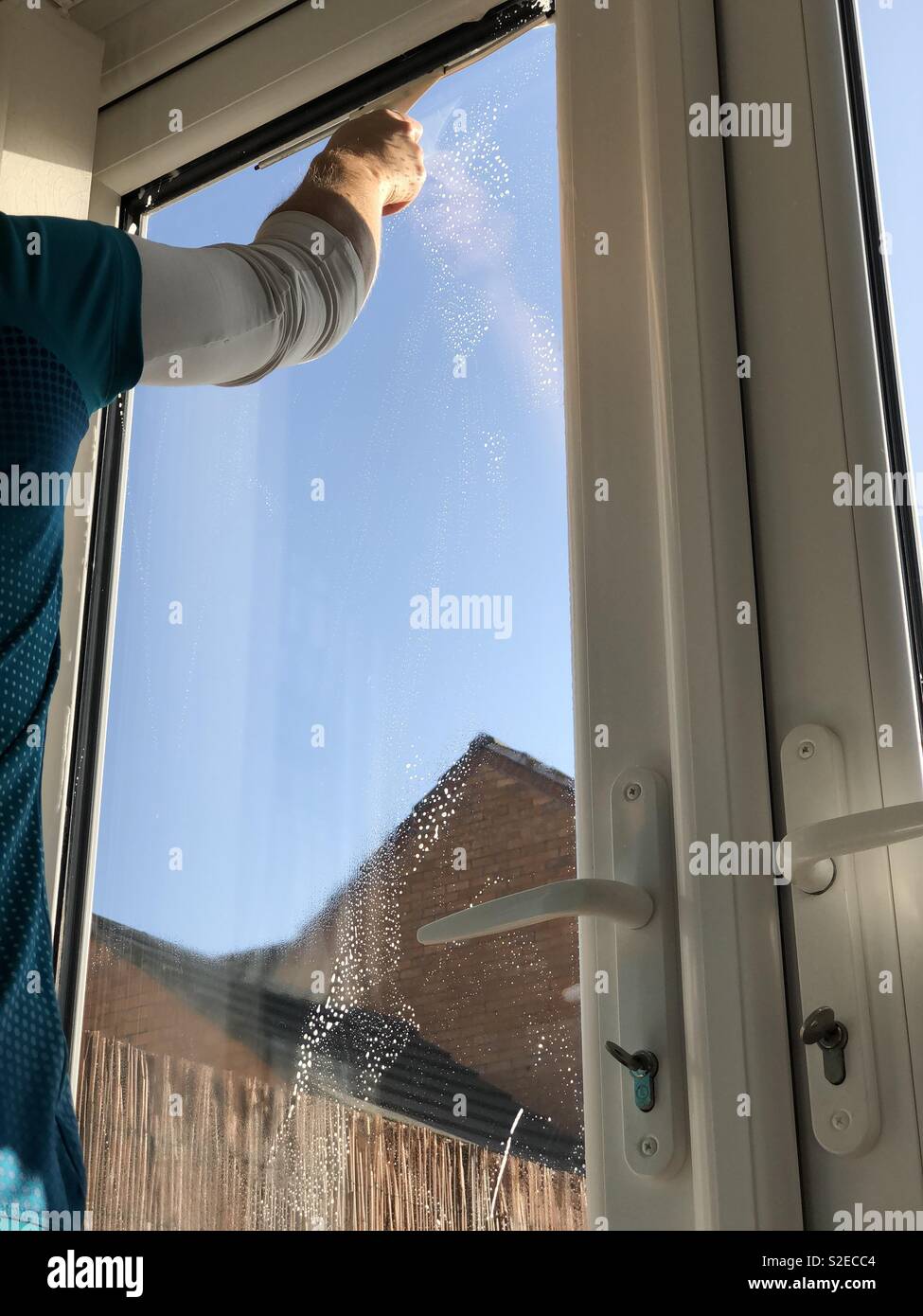 Cleaning task hi-res stock photography and images - Alamy