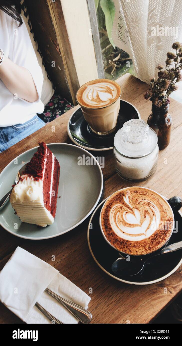 Red velvet coffee hi-res stock photography and images - Alamy