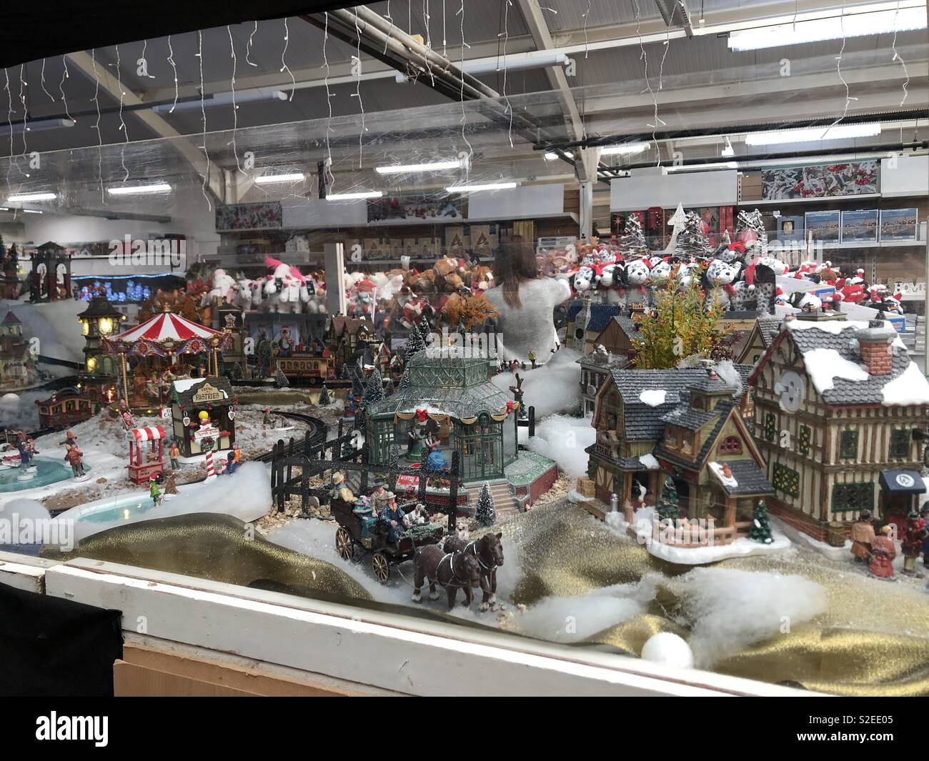 Model village christmas hi-res stock photography and images - Alamy