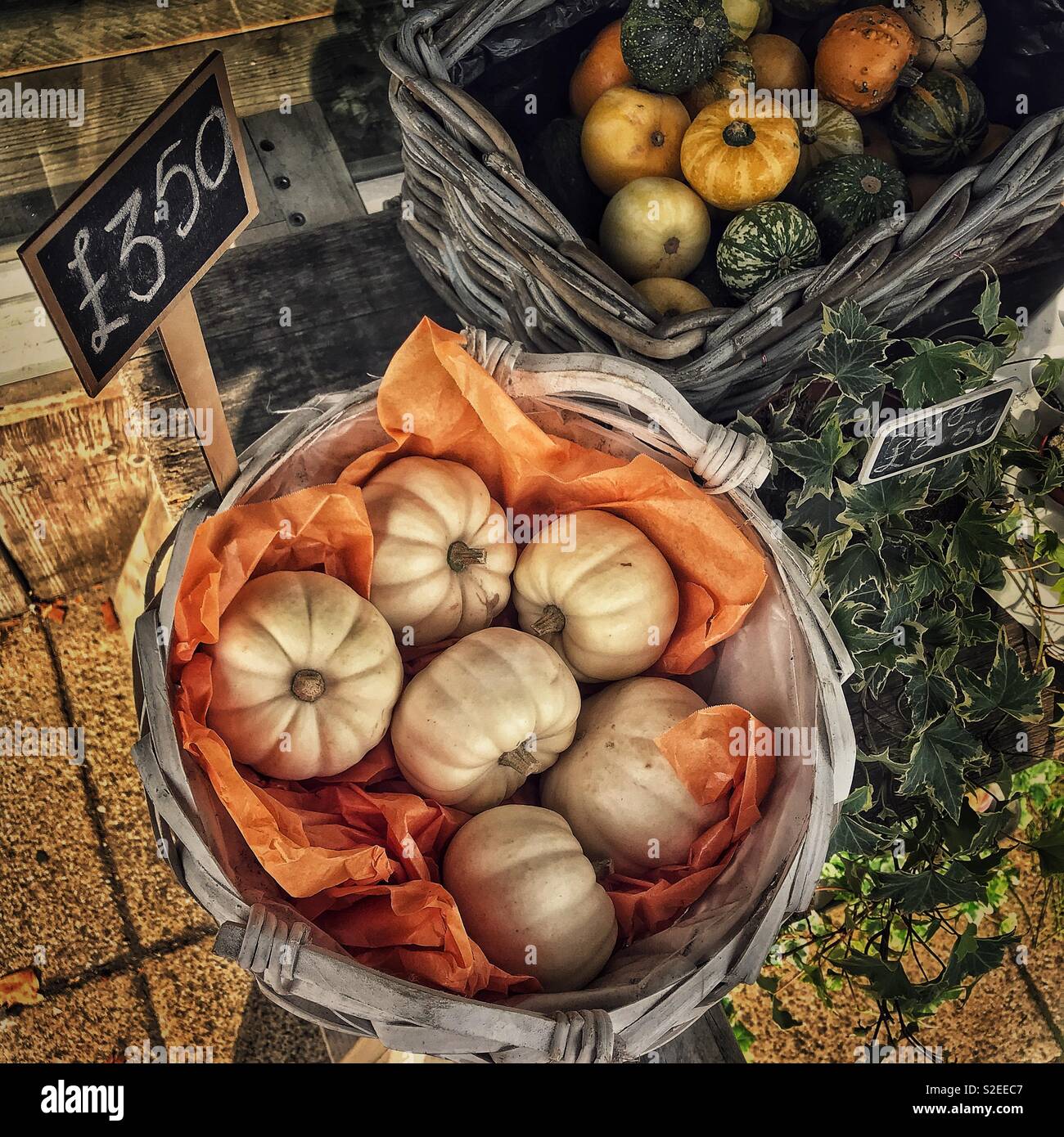 Green grocer shop hi-res stock photography and images - Alamy