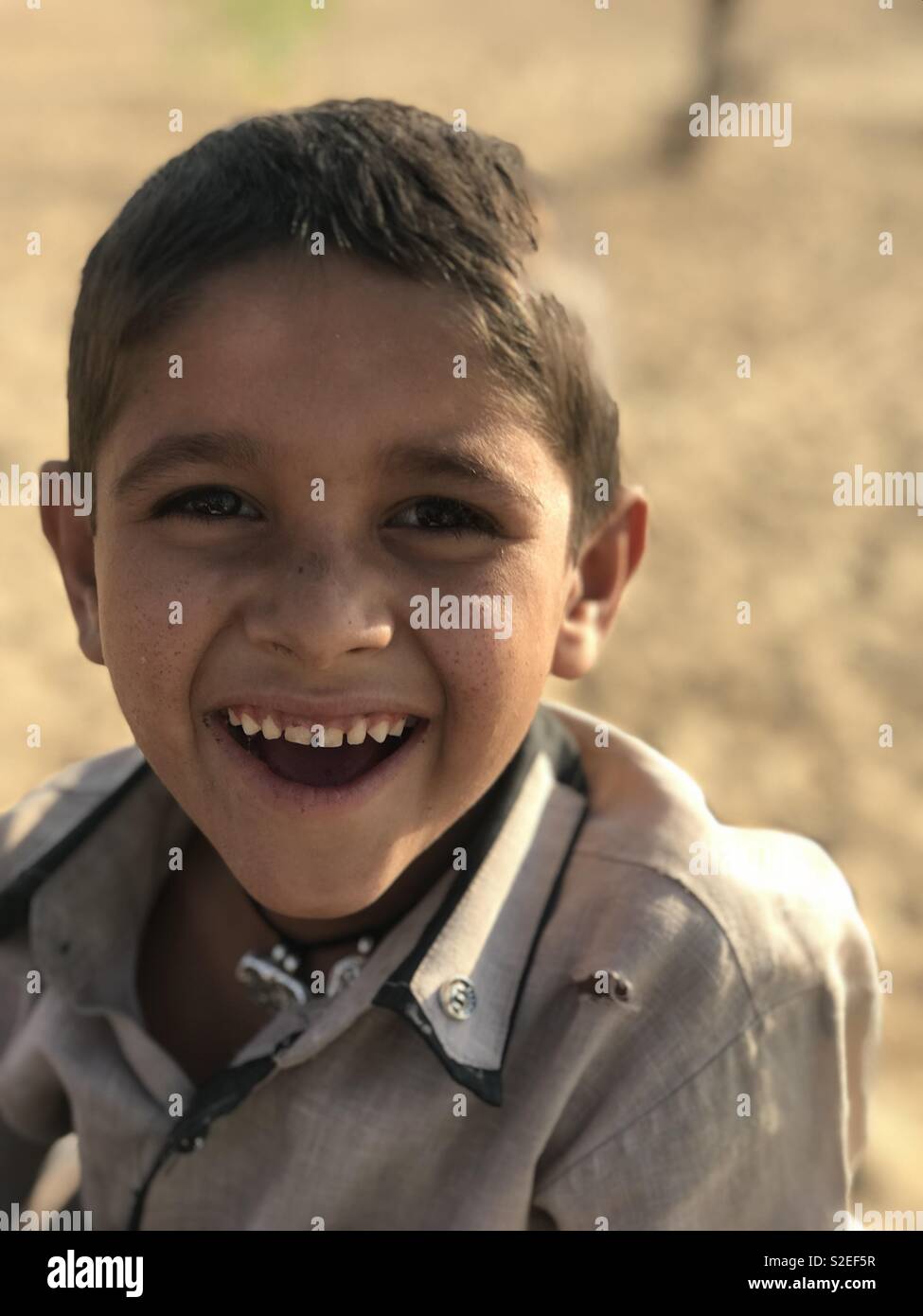 Smile of india hi-res stock photography and images - Alamy
