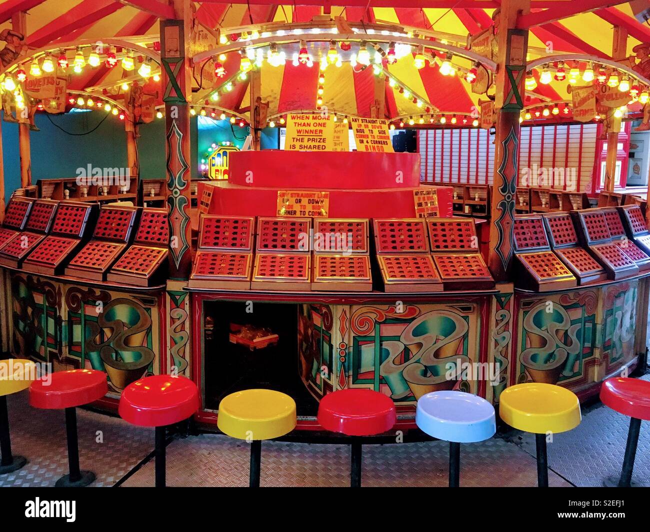 Vintage fairground hi-res stock photography and images - Alamy