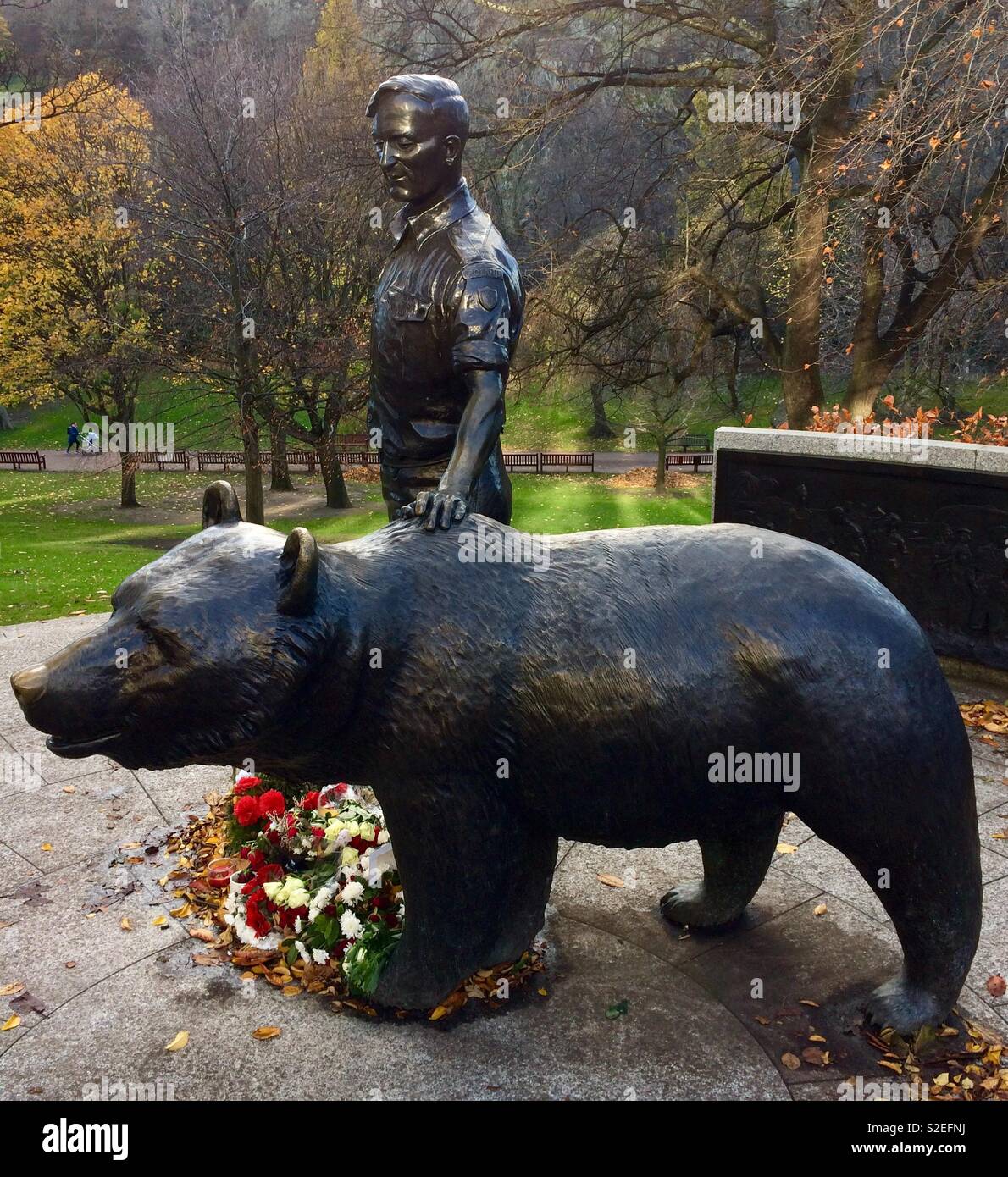 Wojtek bear statue hi-res stock photography and images - Alamy