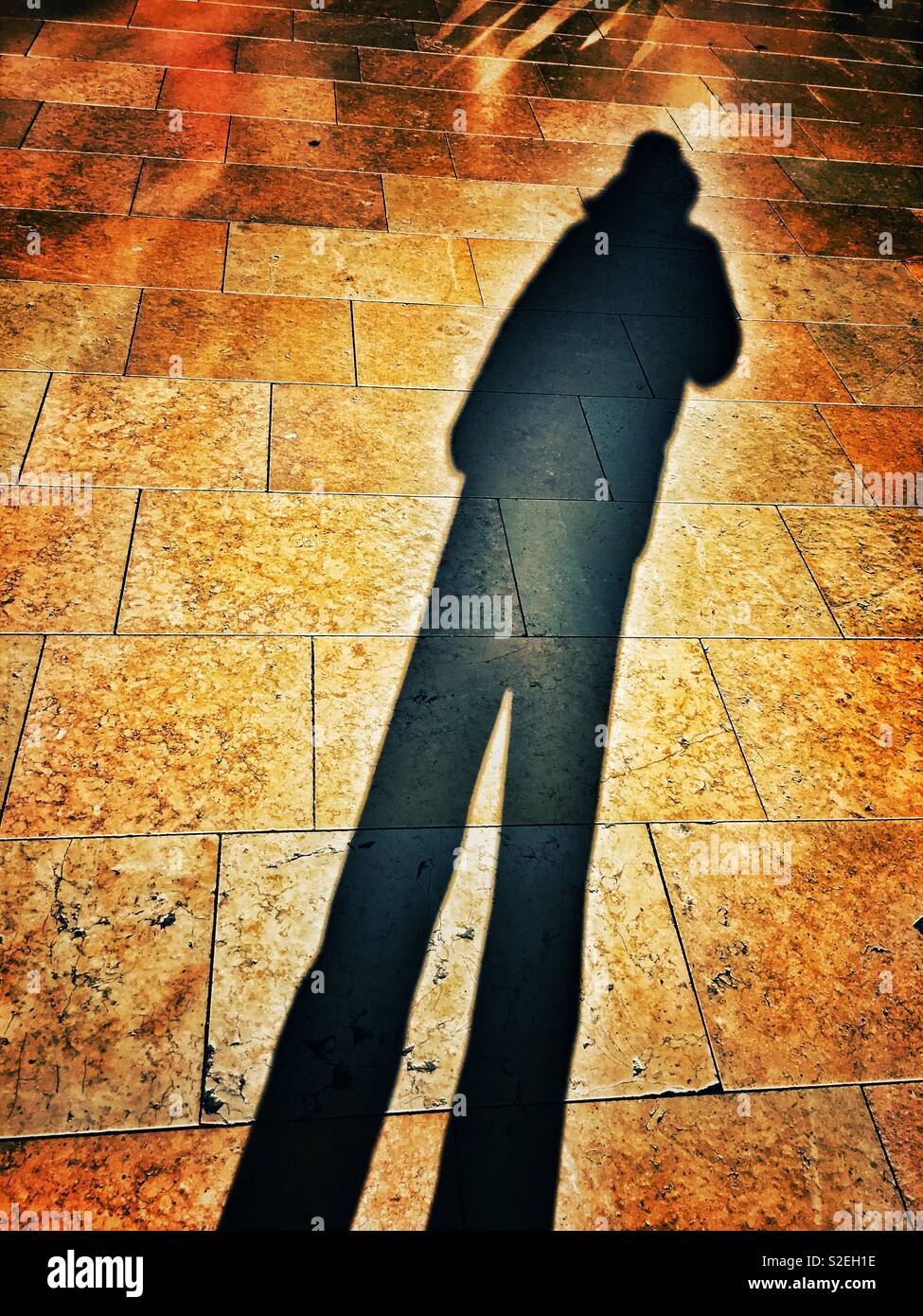 Creepy shadow hi-res stock photography and images - Alamy