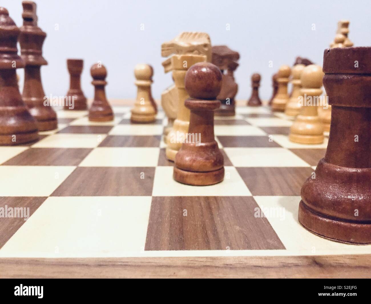 Wood chess set hi-res stock photography and images - Alamy